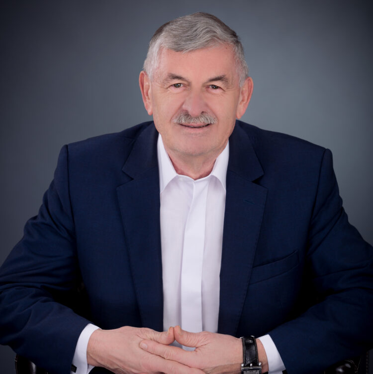 Zbigniew Burzyński – U-RODZINY 2025